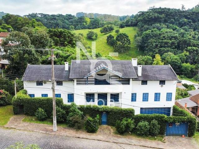Casa / Sobrado para Venda em Antônio Prado/RS Centro 4 Quartos