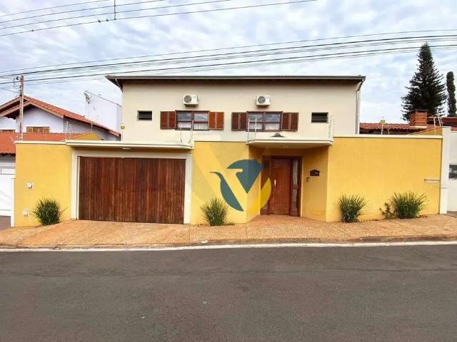 Casa / Sobrado para Venda em Assis/SP Jardim Europa 3 Quartos