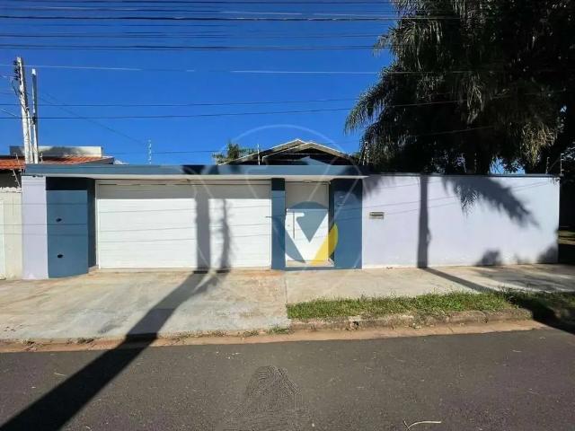 Casa / Sobrado para Venda em Assis/SP Jardim Europa 4 Quartos