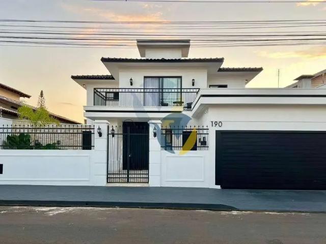 Casa / Sobrado para Venda em Assis/SP Jardim Europa 4 Quartos