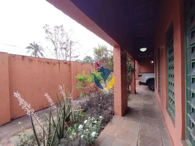 Casa / Sobrado para Venda em Assis/SP Jardim Europa 4 Quartos