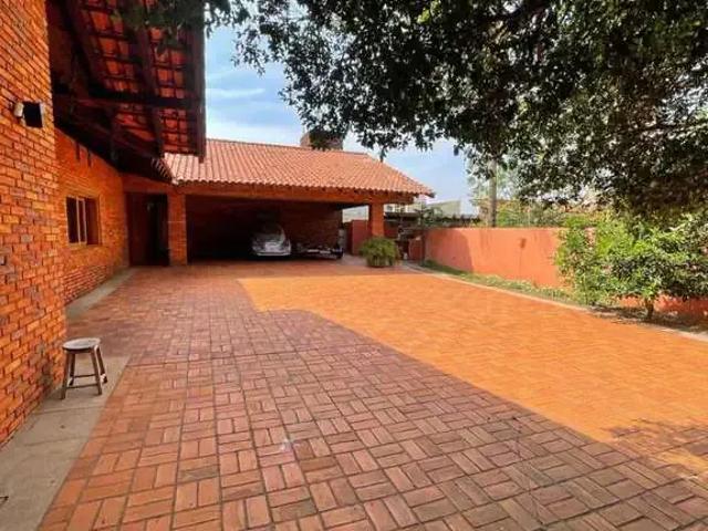 Casa / Sobrado para Venda em Assis/SP Vila Central 5 Quartos