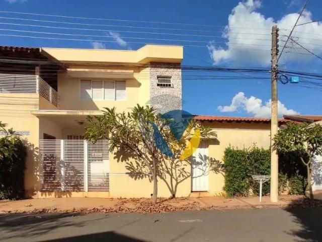 Casa / Sobrado para Venda em Assis/SP Vila Ouro Verde 4 Quartos