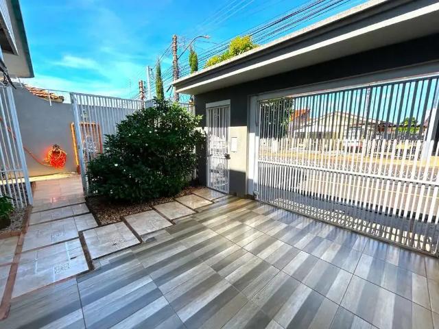 Casa / Sobrado para Venda em Assis/SP Vila Santa Cecília 4 Quartos