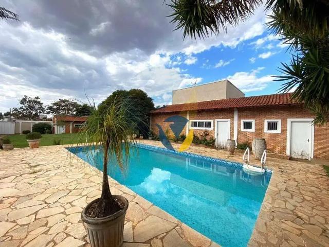 Casa / Sobrado para Venda em Assis/SP Vila Palhares 4 Quartos