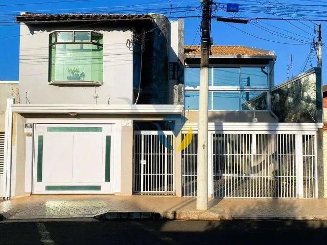 Casa / Sobrado para Venda em Assis/SP Vila Xavier 3 Quartos