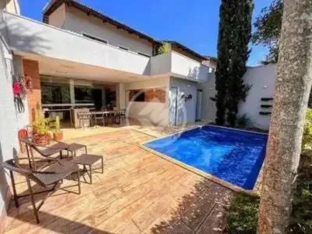 Casa / Sobrado para Venda em Aparecida de Goiânia/GO Cardoso Continuação 4 Quartos