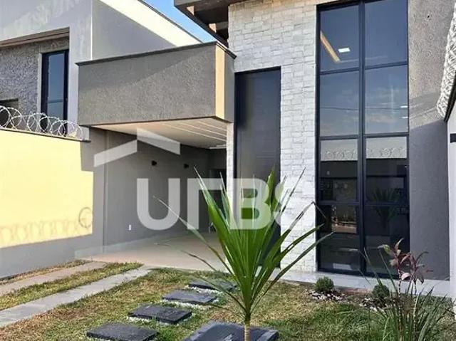 Casa / Sobrado para Venda em Aparecida de Goiânia/GO Cardoso Continuação 3 Quartos