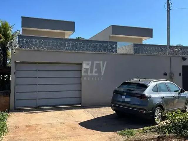 Casa / Sobrado para Venda em Aparecida de Goiânia/GO Cardoso Continuação 3 Quartos