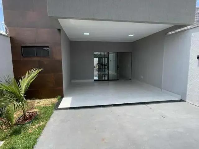 Casa / Sobrado para Venda em Aparecida de Goiânia/GO Cardoso Continuação 3 Quartos
