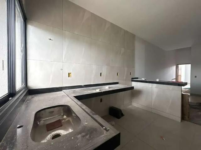 Casa / Sobrado para Venda em Aparecida de Goiânia/GO Cardoso Continuação 3 Quartos