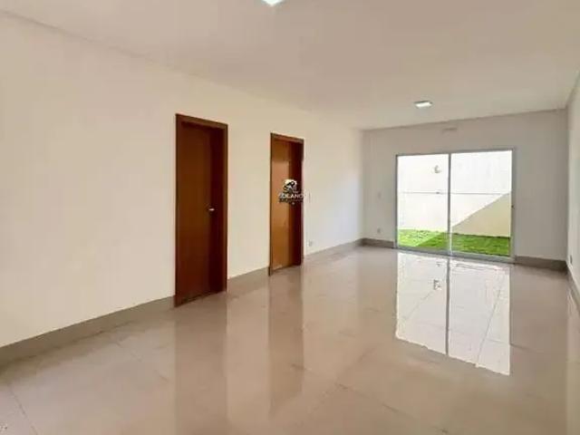 Casa / Sobrado para Venda em Aparecida de Goiânia/GO Cardoso Continuação 3 Quartos