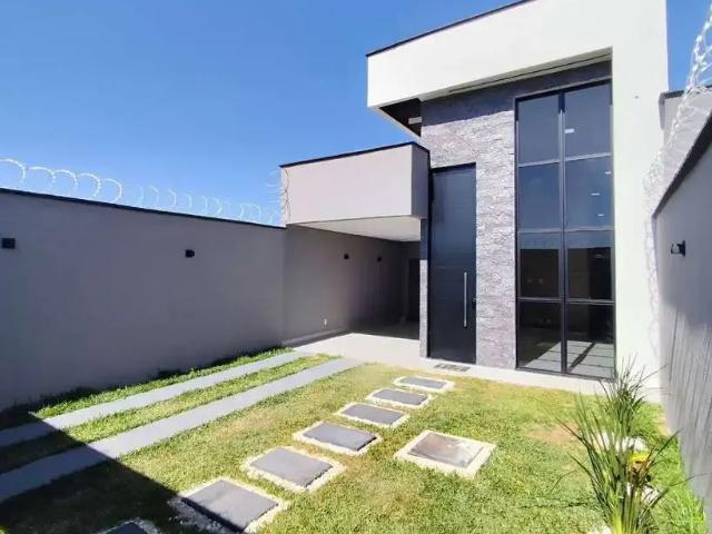 Casa / Sobrado para Venda em Aparecida de Goiânia/GO Cardoso Continuação 3 Quartos