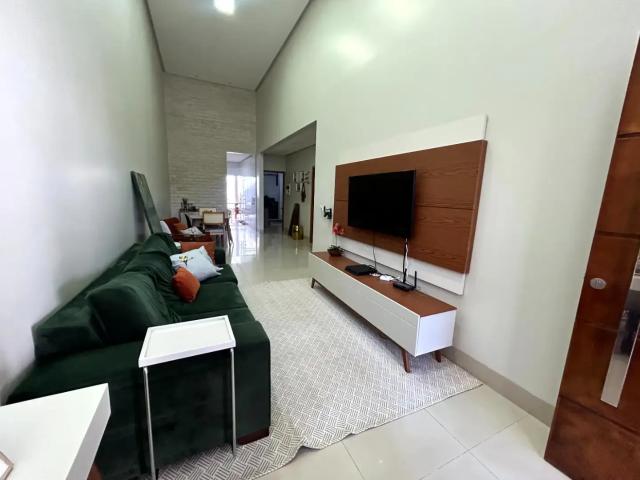 Casa / Sobrado para Venda em Aparecida de Goiânia/GO Conjunto Cruzeiro do Sul 3 Quartos