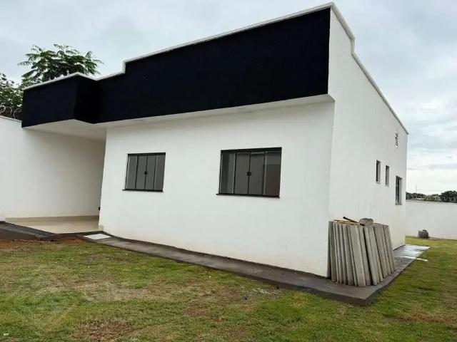 Casa / Sobrado para Venda em Aparecida de Goiânia/GO Expansul 3 Quartos