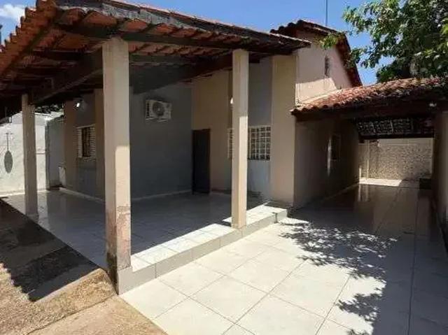 Casa / Sobrado para Venda em Aparecida de Goiânia/GO Garavelo Residencial Park 3 Quartos