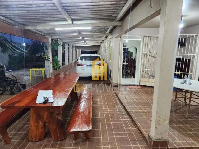 Casa / Sobrado para Venda em Aparecida de Goiânia/GO Jardim Tropical 4 Quartos