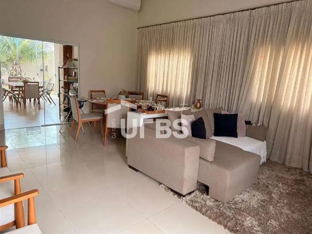 Casa / Sobrado para Venda em Aparecida de Goiânia/GO Jardim Bela Vista Continuação 3 Quartos