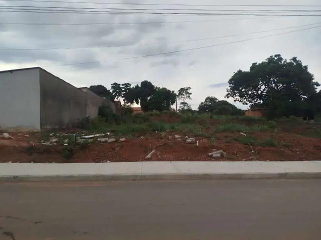 Casa / Sobrado para Venda em Aparecida de Goiânia/GO Jardim Buriti Sereno 3 Quartos