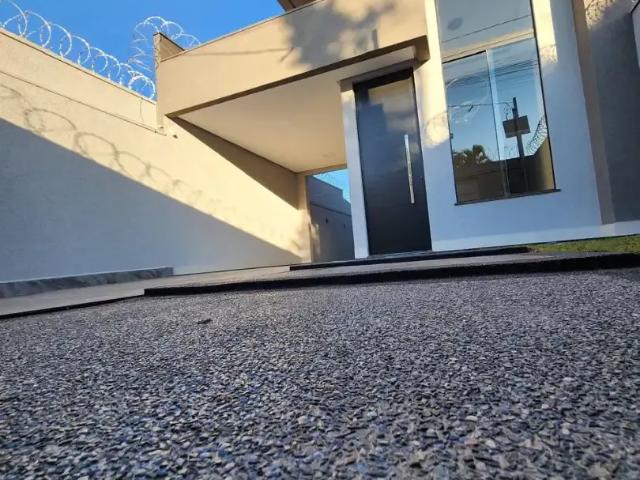 Casa / Sobrado para Venda em Aparecida de Goiânia/GO Jardim Buriti Sereno 3 Quartos