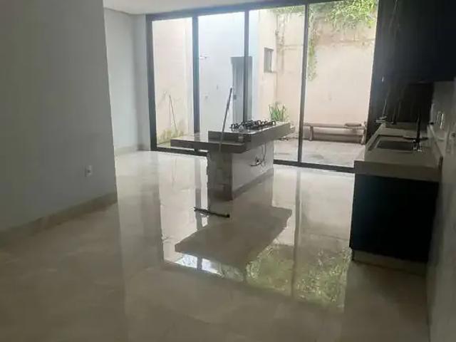 Casa / Sobrado para Venda em Aparecida de Goiânia/GO Jardim Canadá 3 Quartos