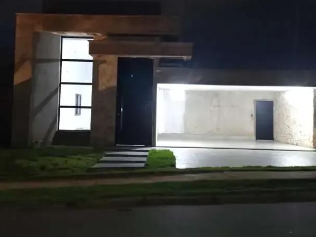 Casa / Sobrado para Venda em Aparecida de Goiânia/GO Jardim Cristal 3 Quartos