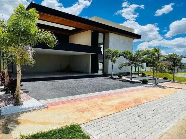 Casa / Sobrado para Venda em Aparecida de Goiânia/GO Jardim Cristal 4 Quartos
