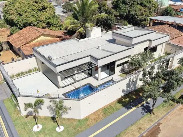 Casa / Sobrado para Venda em Aparecida de Goiânia/GO Jardim Helvécia 4 Quartos
