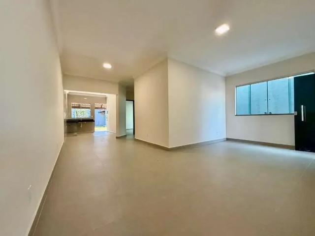 Casa / Sobrado para Venda em Aparecida de Goiânia/GO Jardim Helvécia 3 Quartos