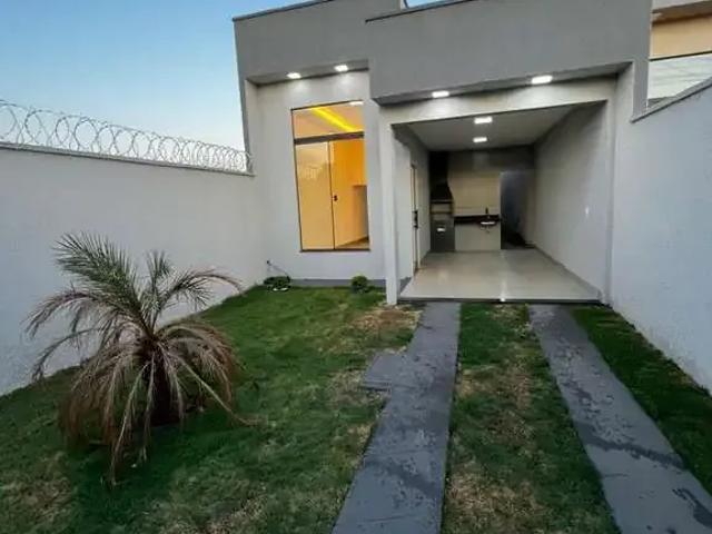Casa / Sobrado para Venda em Aparecida de Goiânia/GO Jardim Himalaia 3 Quartos