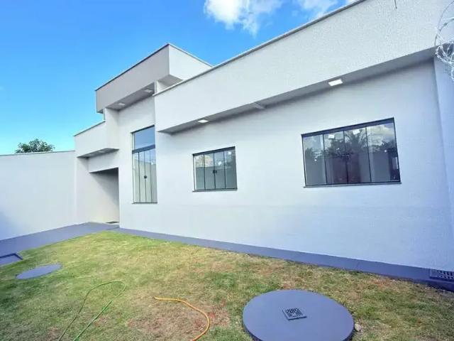 Casa / Sobrado para Venda em Aparecida de Goiânia/GO Jardim Ipiranga 3 Quartos