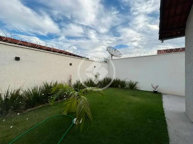 Casa / Sobrado para Venda em Aparecida de Goiânia/GO Jardim Luz 3 Quartos