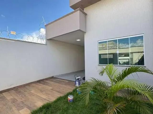 Casa / Sobrado para Venda em Aparecida de Goiânia/GO Jardim Luz 3 Quartos