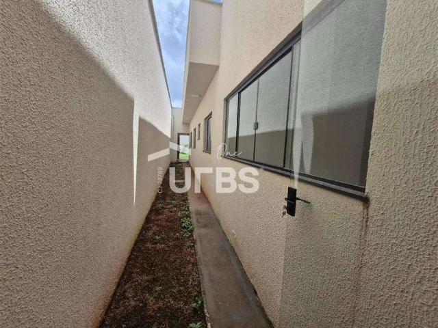 Casa / Sobrado para Venda em Aparecida de Goiânia/GO Jardim Mont Serrat 3 Quartos