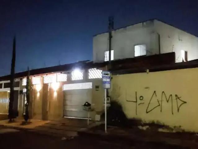 Casa / Sobrado para Venda em Aparecida de Goiânia/GO Jardim Nova Era 4 Quartos