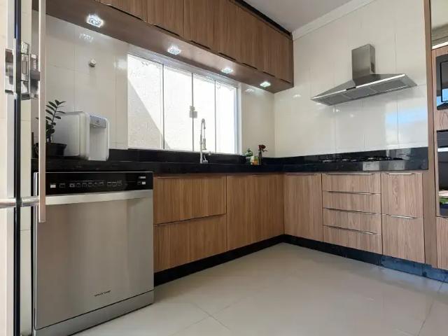 Casa / Sobrado para Venda em Aparecida de Goiânia/GO Jardim Nova Era 3 Quartos