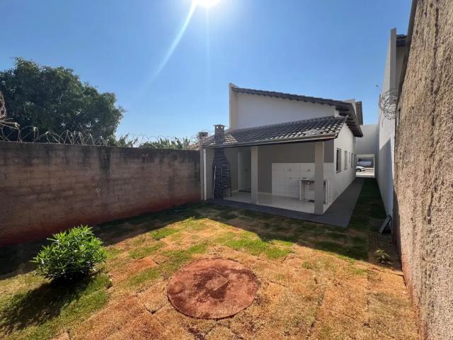 Casa / Sobrado para Venda em Aparecida de Goiânia/GO Jardim Riviera 3 Quartos