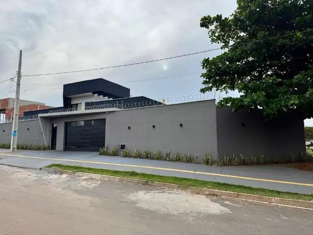 Casa / Sobrado para Venda em Aparecida de Goiânia/GO Papillon Park 3 Quartos
