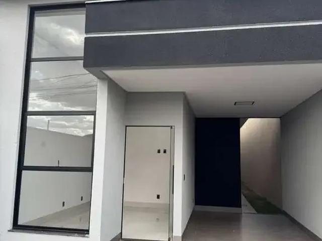 Casa / Sobrado para Venda em Aparecida de Goiânia/GO Papillon Park Complemento 3 Quartos