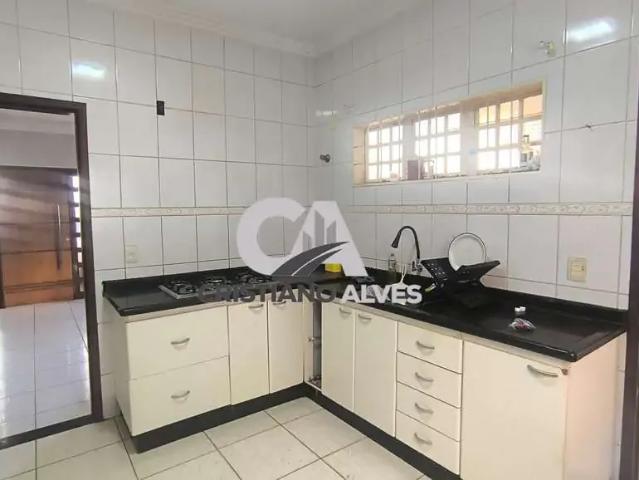 Casa / Sobrado para Venda em Aparecida de Goiânia/GO Parque Veiga Jardim 3 Quartos