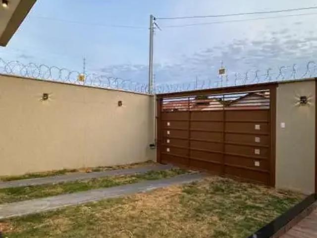 Casa / Sobrado para Venda em Aparecida de Goiânia/GO Parque Veiga Jardim 3 Quartos