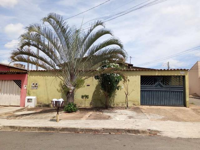 Casa / Sobrado para Venda em Aparecida de Goiânia/GO Parque das Nações 3 Quartos