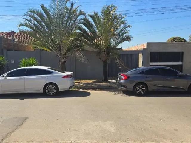 Casa / Sobrado para Venda em Aparecida de Goiânia/GO Parque Ibirapuera 3 Quartos
