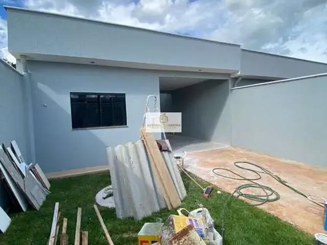 Casa / Sobrado para Venda em Aparecida de Goiânia/GO Parque Montreal 3 Quartos