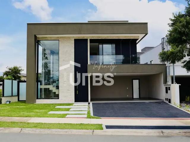 Casa / Sobrado para Venda em Aparecida de Goiânia/GO Parqville Pinheiros 4 Quartos