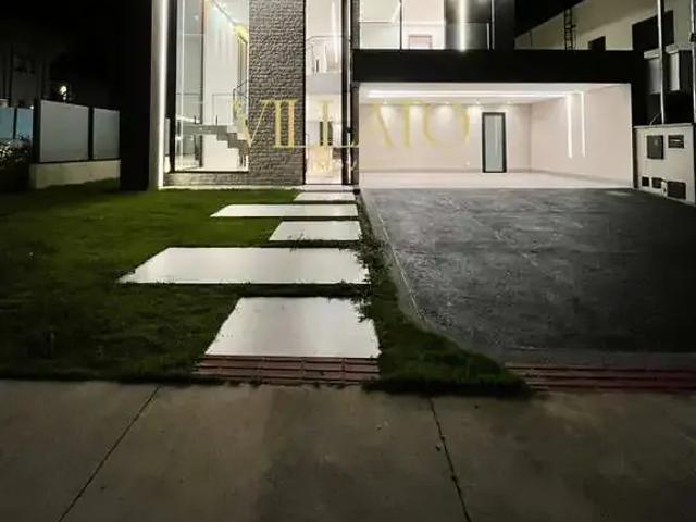 Casa / Sobrado para Venda em Aparecida de Goiânia/GO Parqville Pinheiros 4 Quartos