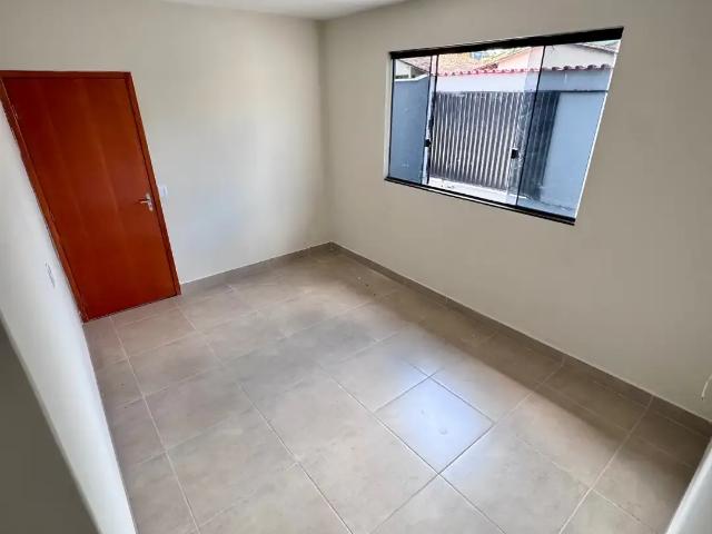 Casa / Sobrado para Venda em Aparecida de Goiânia/GO Setor Marista Sul 3 Quartos