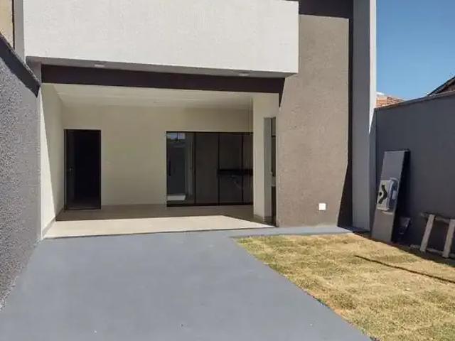 Casa / Sobrado para Venda em Aparecida de Goiânia/GO Setor Garavelo 3 Quartos