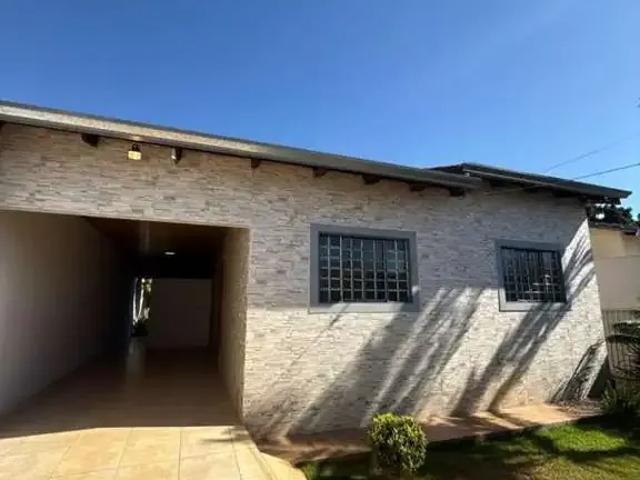 Casa / Sobrado para Venda em Aparecida de Goiânia/GO Setor Garavelo 3 Quartos