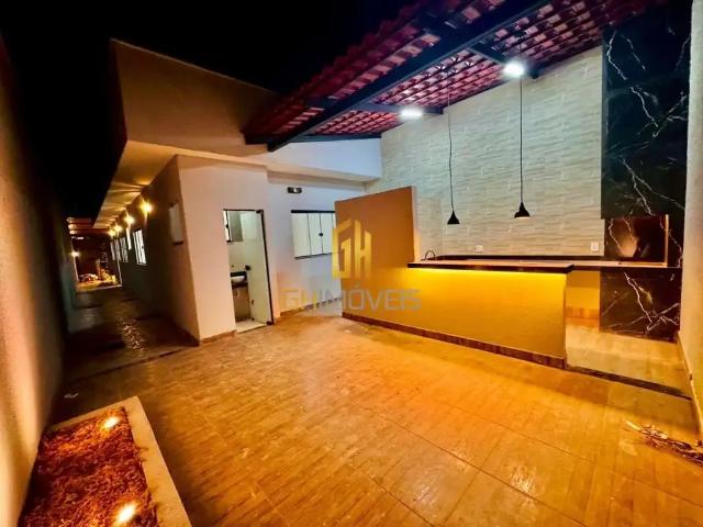 Casa / Sobrado para Venda em Aparecida de Goiânia/GO Sítios Santa Luzia 3 Quartos
